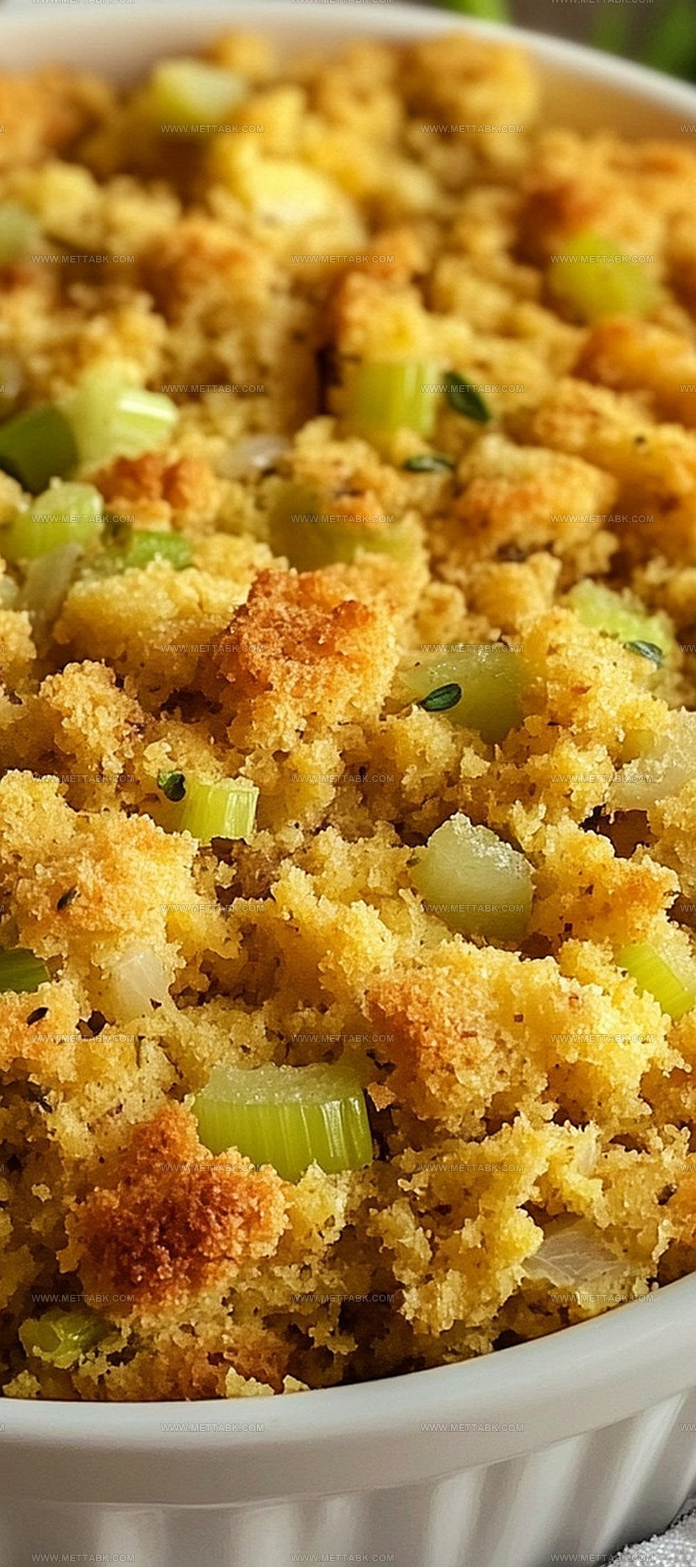 Paula Deen's Heartwarming Southern Cornbread Dressing Recipe - Make ...