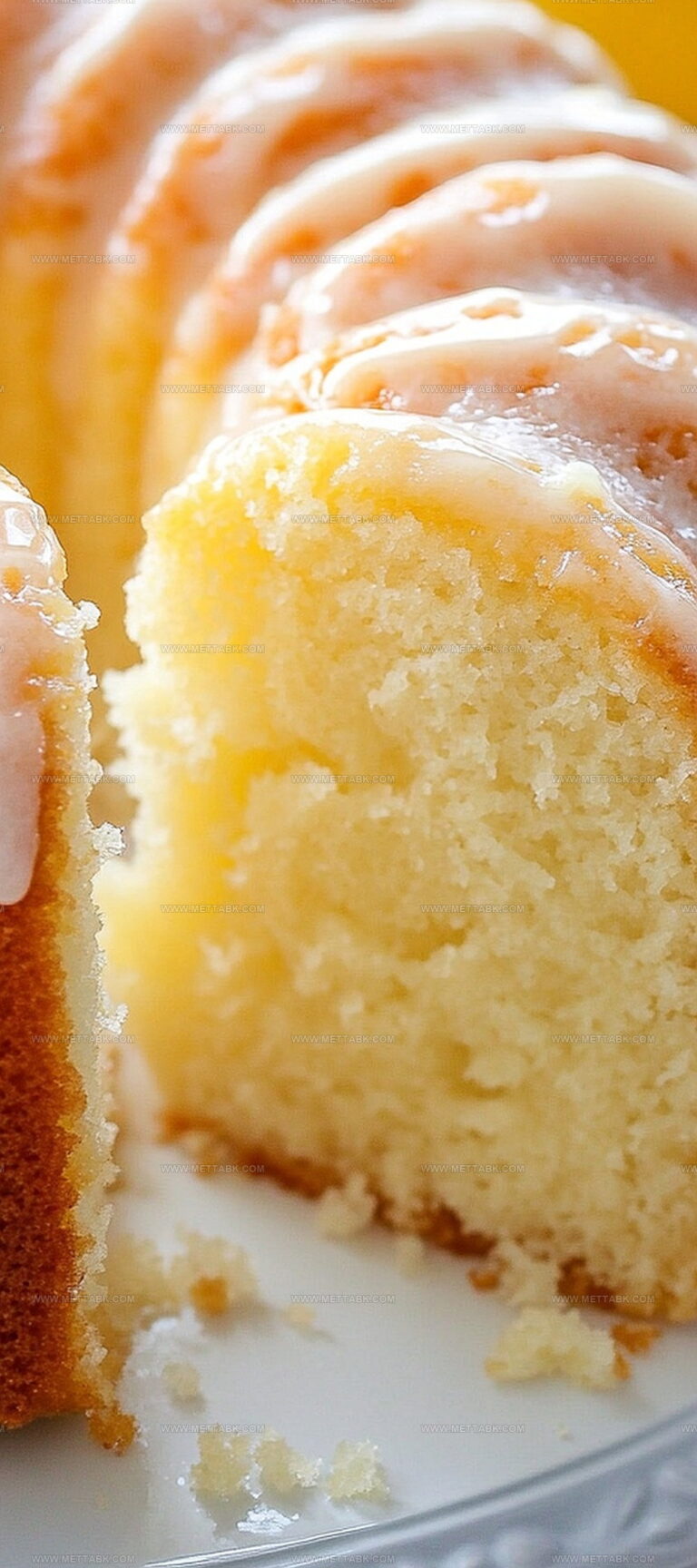 Zesty 7 Up Pound Cake Recipe: Fluffy Sweet-Citrus Delight - Make, Take ...
